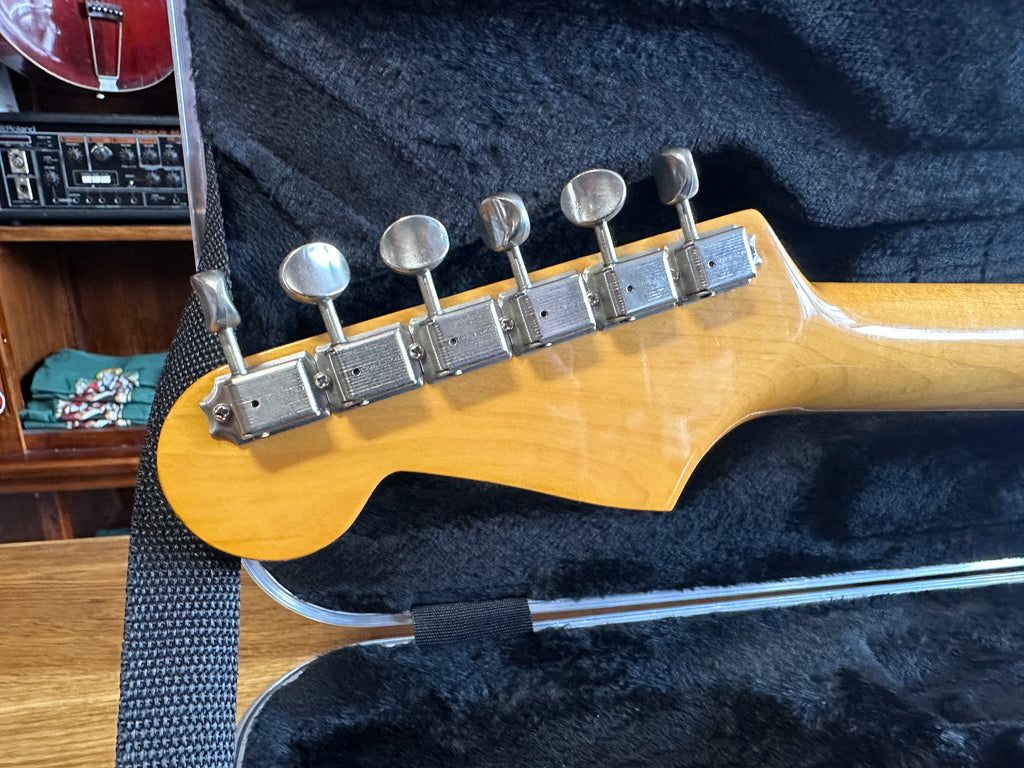 Fernandes The Revival Candy Apple Red 1983 - Some Neck Guitars