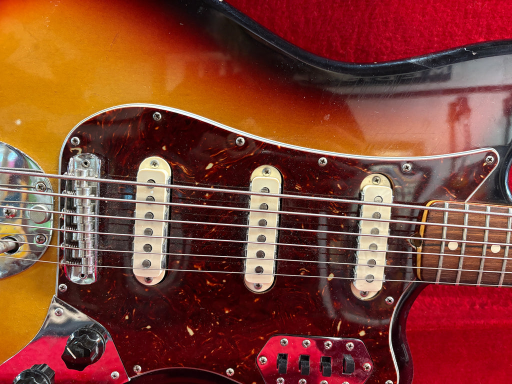 Fender Custom Shop Bass VI Sunburst 2006 - Some Neck Guitars