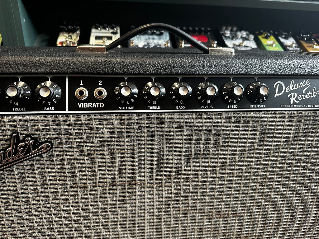 Fender '65 Deluxe Reverb Reissue - Some Neck Guitars