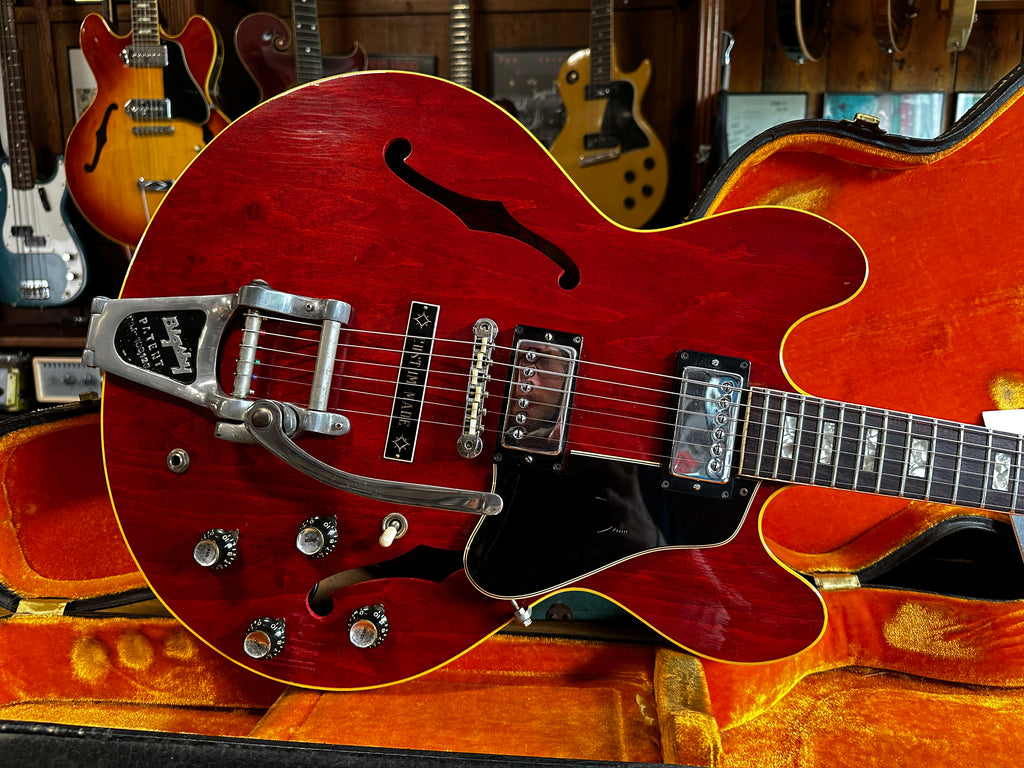 Gibson ES-335 Factory Bigsby Cherry 1968 - Some Neck Guitars