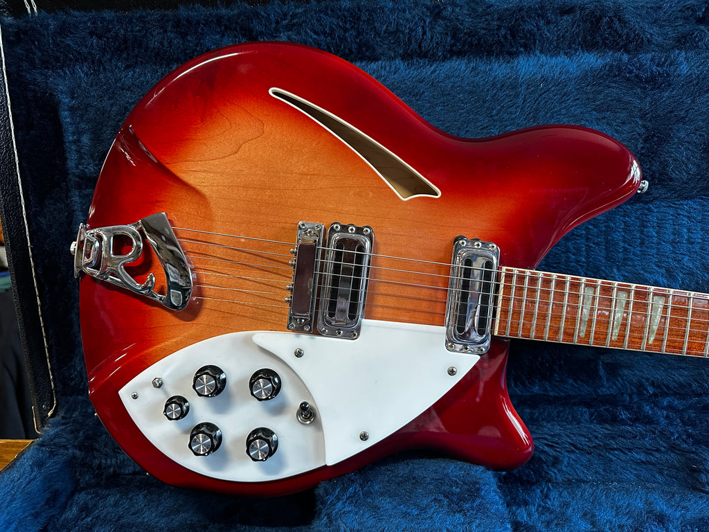 Rickenbacker 360 Fireglo 1994 - Some Neck Guitars