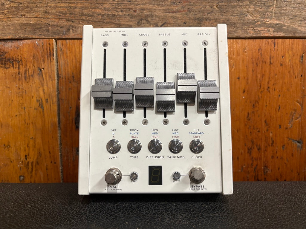 Chase Bliss Automatone CXM 1978 Reverb - Some Neck Guitars