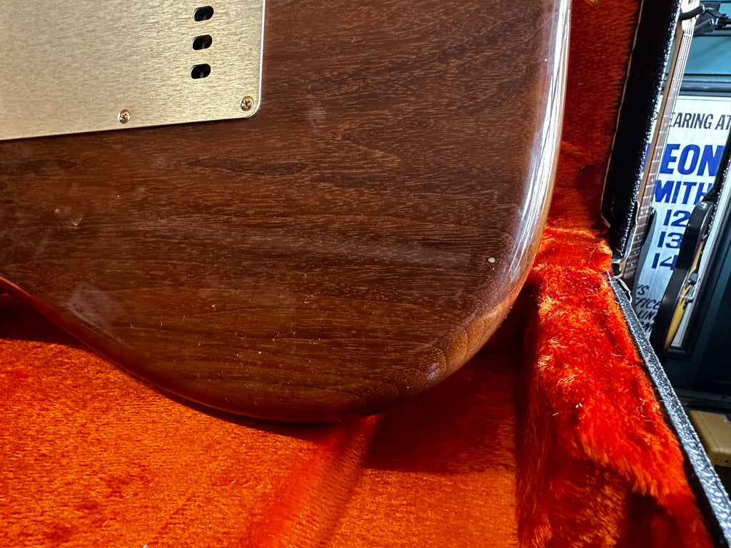 Fender Custom Shop Artisan Claro Walnut Stratocaster 2018 - Some Neck ...