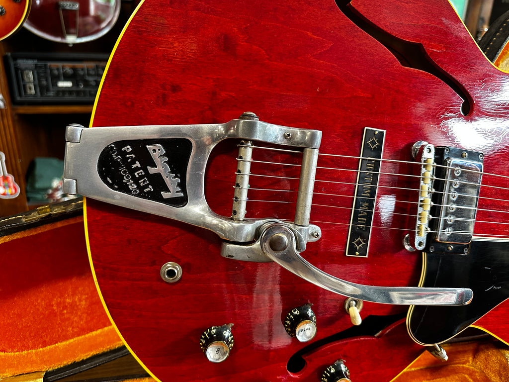 Gibson ES-335 Factory Bigsby Cherry 1968 - Some Neck Guitars