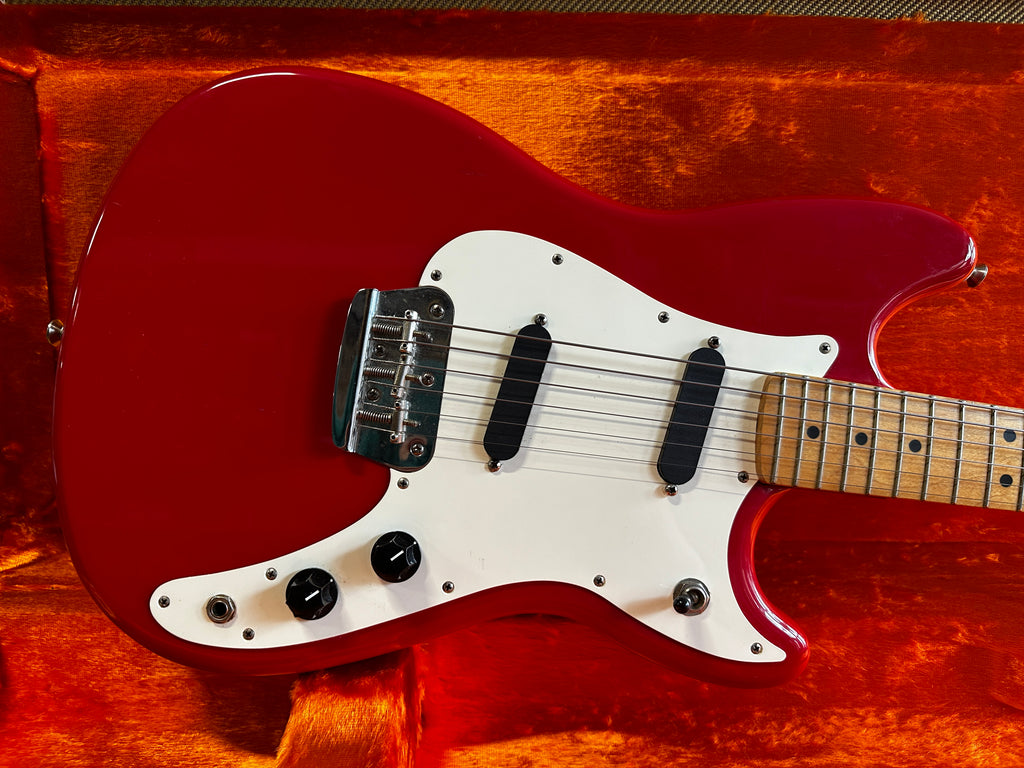 Fender Traditional Duo-Sonic Torino Red 1995 - Some Neck Guitars