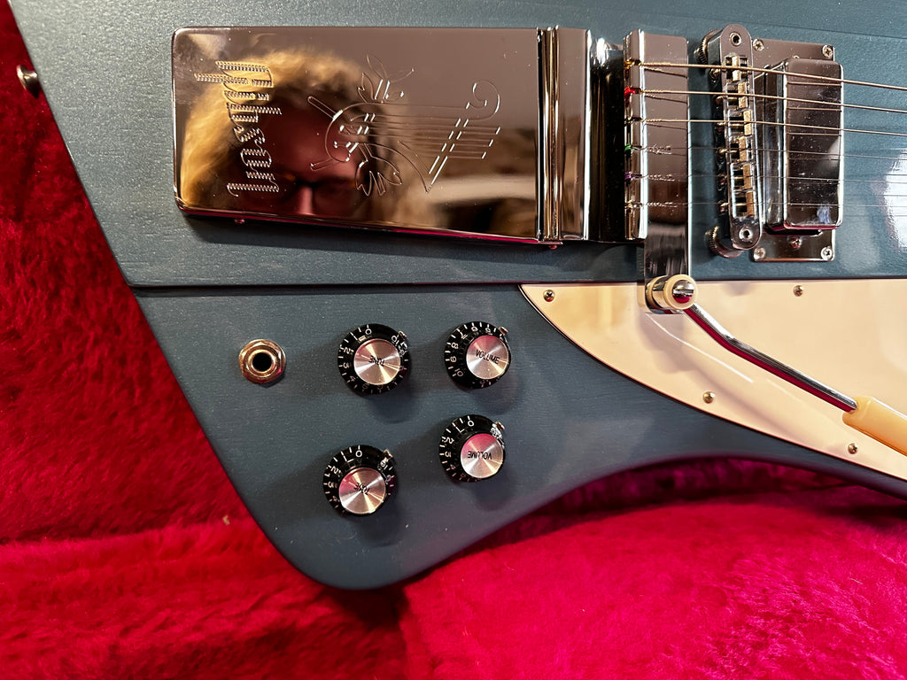 Gibson Firebird V Lyre Tail Vibrola Limited Edition Pelham Blue 2016 ...
