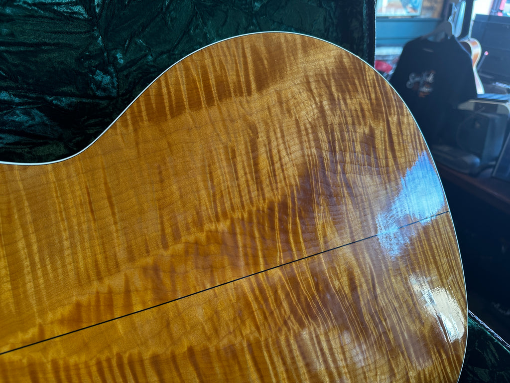 Taylor 614 CE L30 30th Anniversary Flamed Maple 2004 - Some Neck Guitars