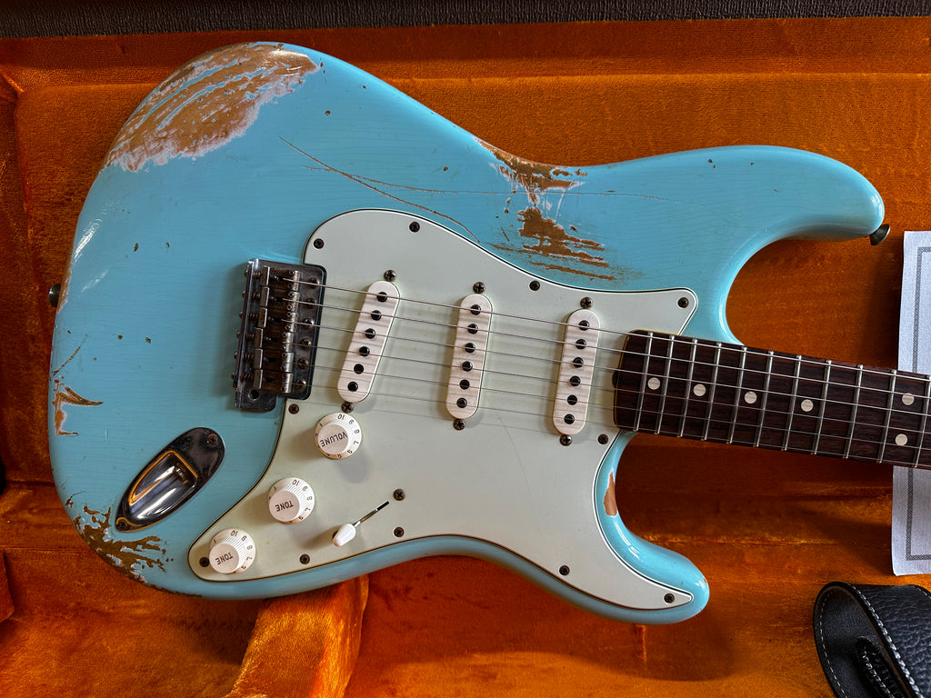 Fender Custom Shop '63 Stratocaster Heavy Relic Daphne Blue 2013 - Some ...
