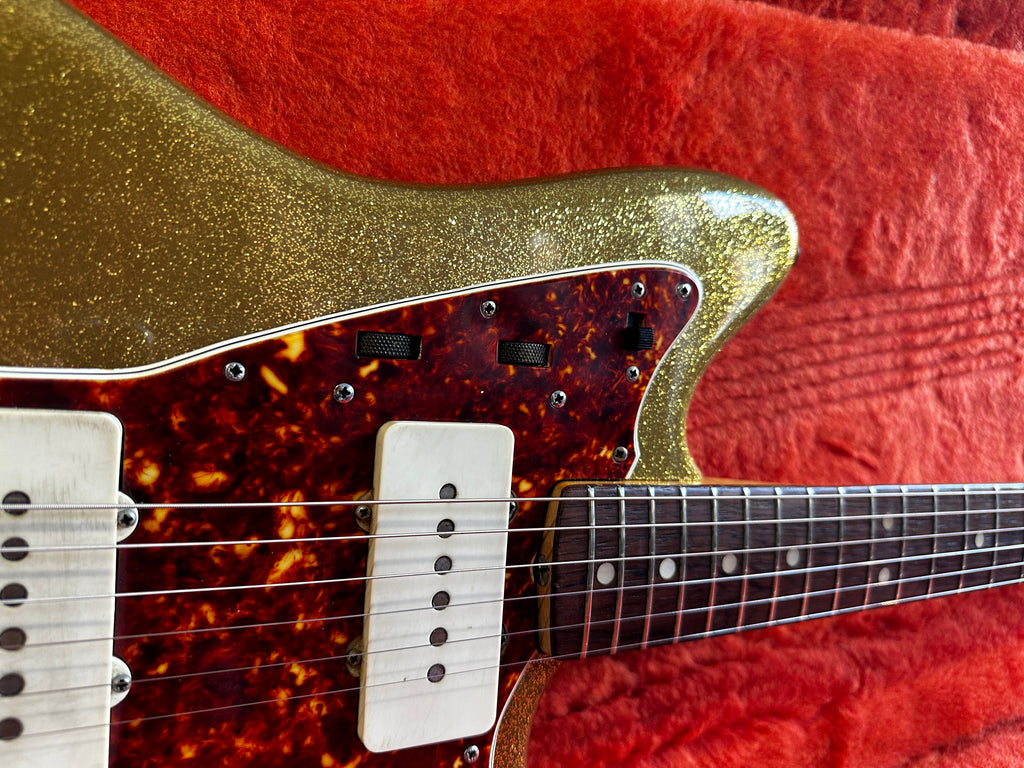Fender Jazzmaster Gold Sparkle Refinish 1965 - Some Neck Guitars