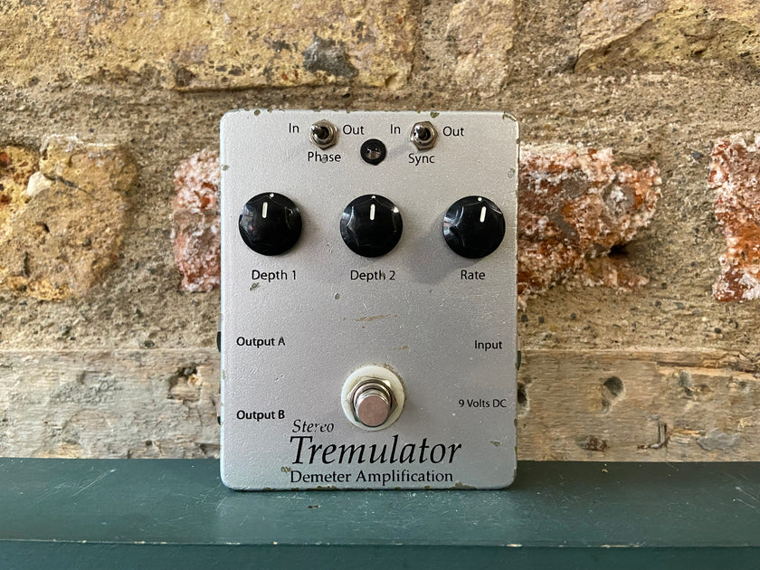 Demeter Amplification Stereo Tremulator Tremolo - Some Neck Guitars