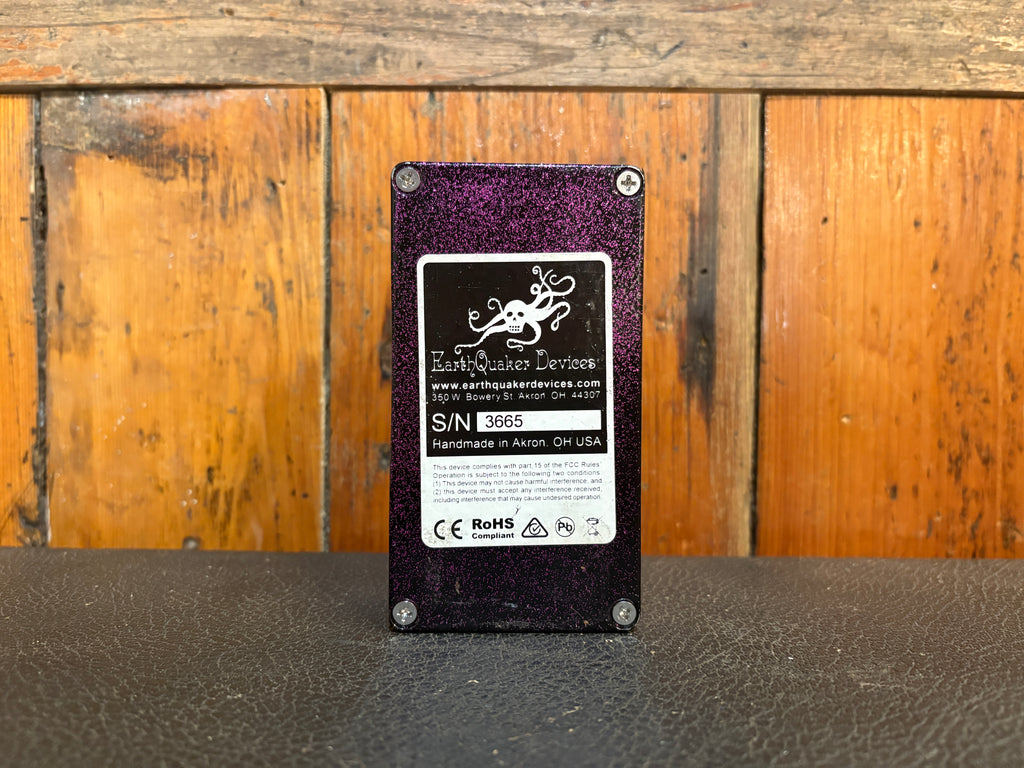 EarthQuaker Devices Night Wire Tremolo - Some Neck Guitars