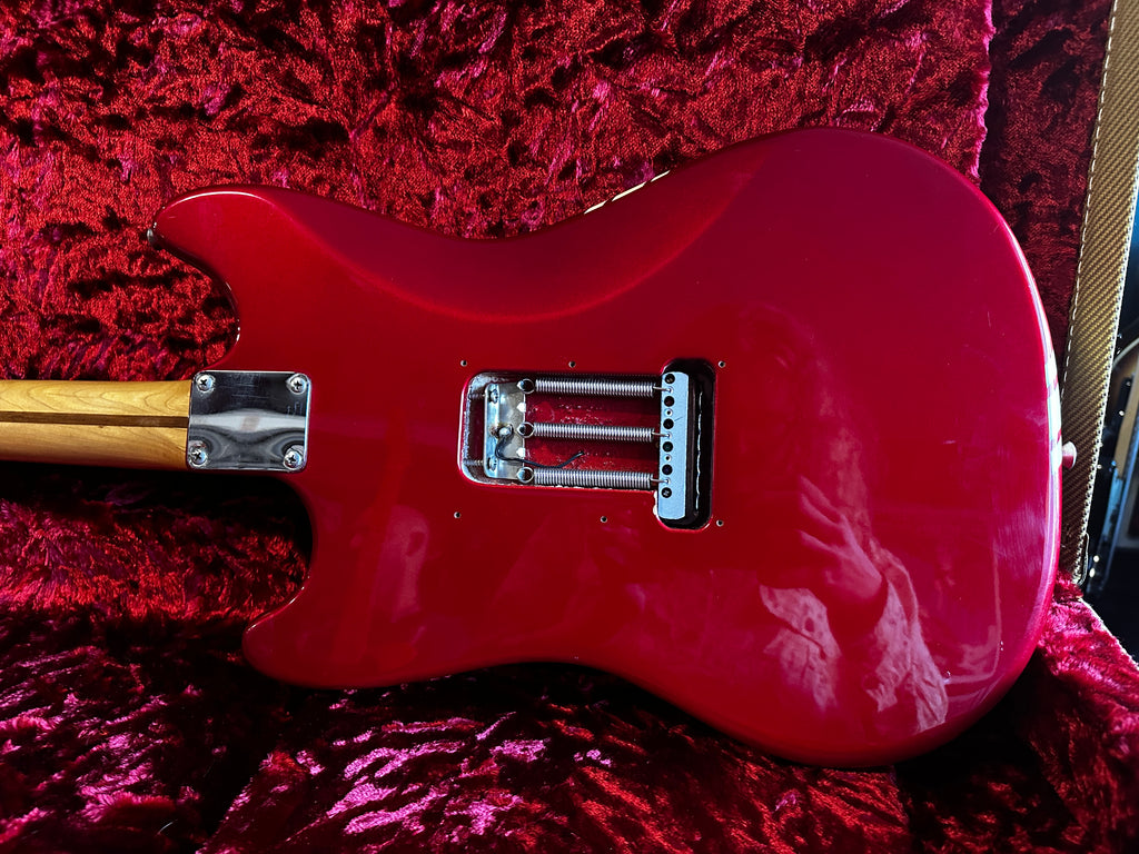 Fender Deluxe Series Cyclone II Candy Apple Red 2003 - Some Neck Guitars