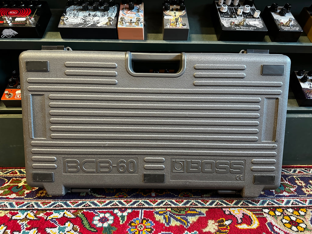 Boss BCB-60 Pedalboard - Some Neck Guitars