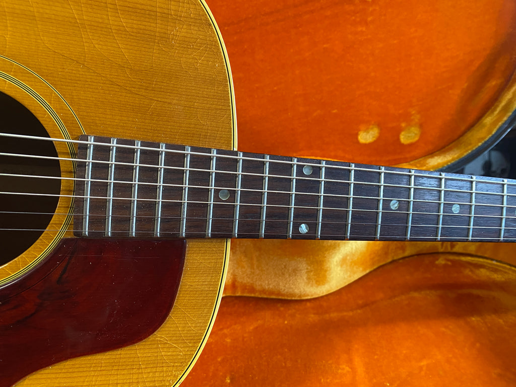 Gibson J-50 1966 - Some Neck Guitars