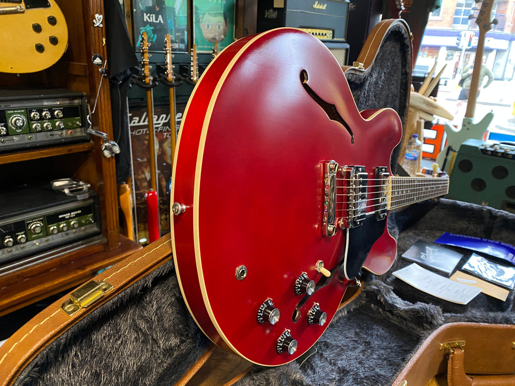 Gibson ES-335 Satin Cherry 2020 - Some Neck Guitars