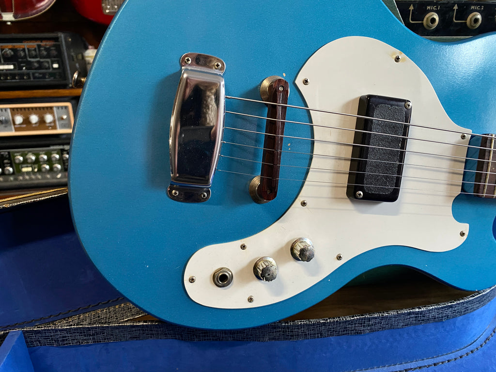 Supro Super Seven Calypso Blue 1964 - Some Neck Guitars