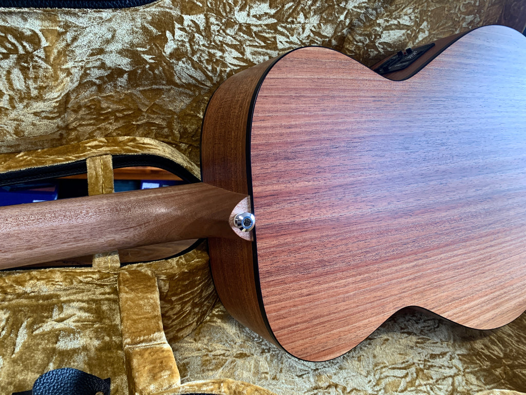 Maton SRS808 Solid Road Series - Some Neck Guitars