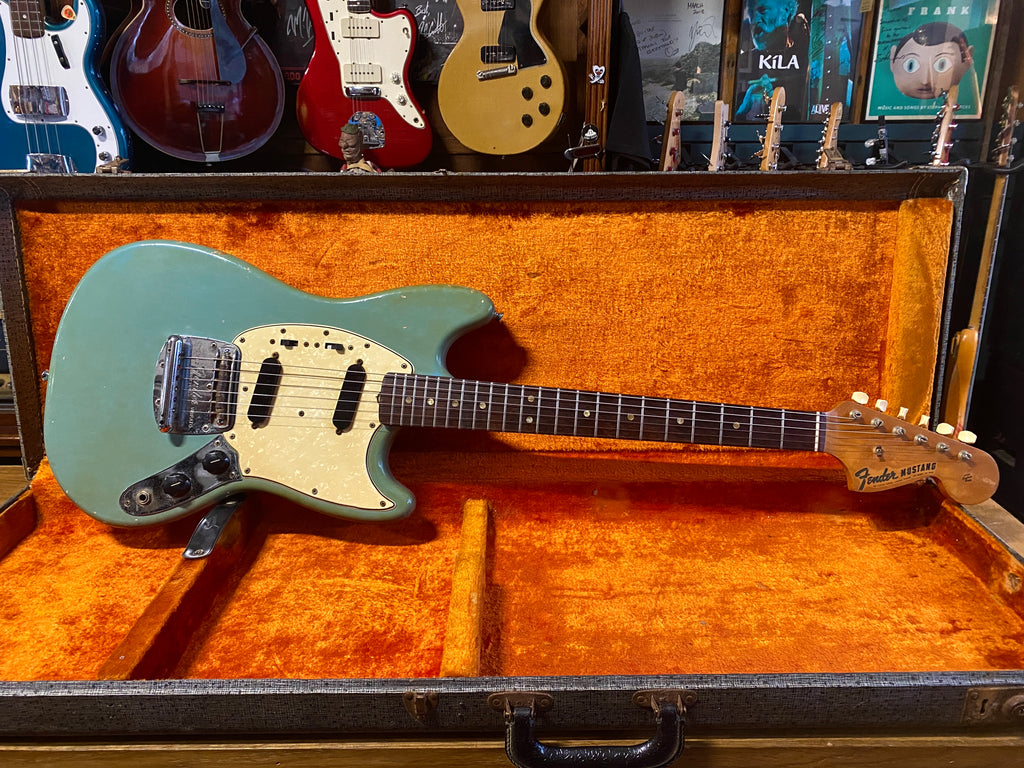 Fender Mustang Blue 1966 - Some Neck Guitars