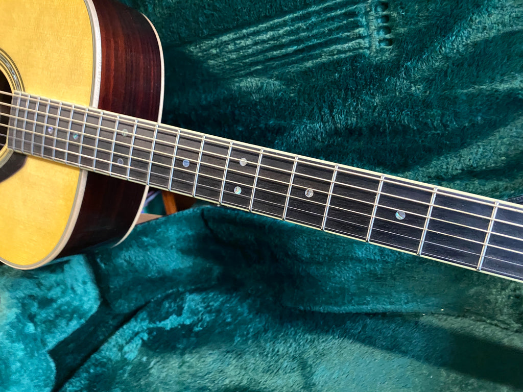 Yamaha LL16 - Some Neck Guitars