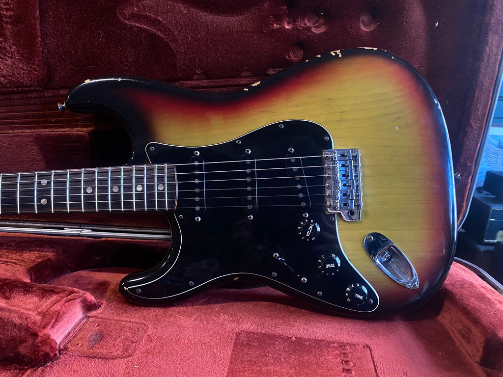 Fender Stratocaster Left-Handed Sunburst 1977 - Some Neck Guitars