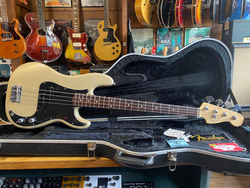 Fender American Standard Precision Bass Inca Silver 2006 - Some Neck ...
