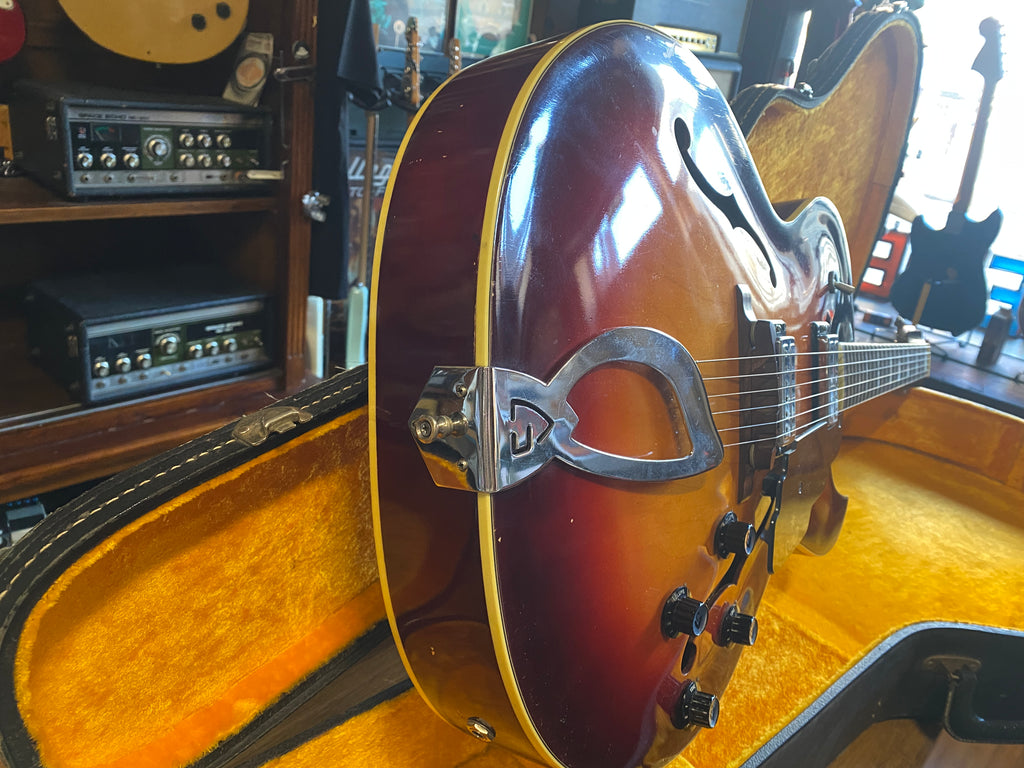 Guild CE-100D Sunburst 1965 - Some Neck Guitars