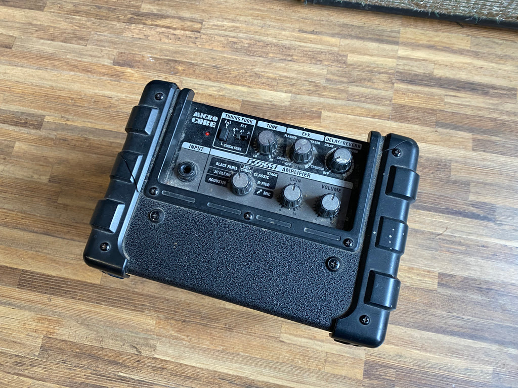 Roland Micro Cube - Some Neck Guitars