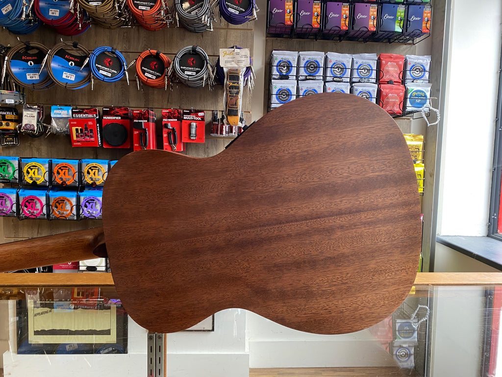 Sigma 000ME - Some Neck Guitars