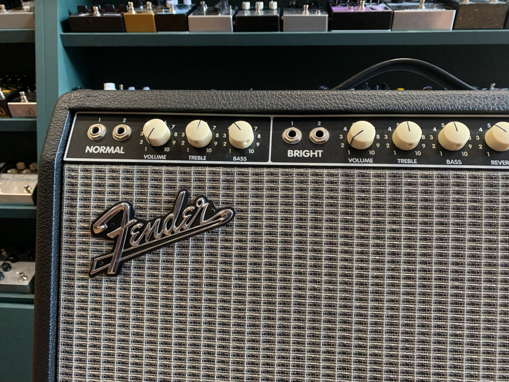 Fender Custom Vibrolux Reverb Combo - Some Neck Guitars