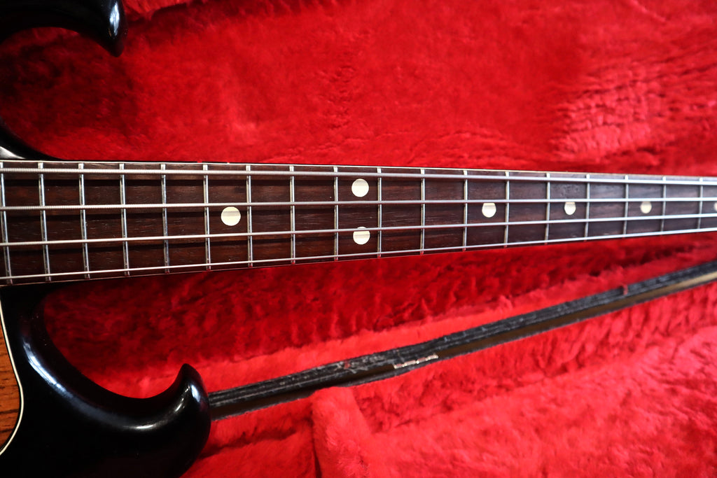 Wandre Etrurian Bass 1960's - Some Neck Guitars