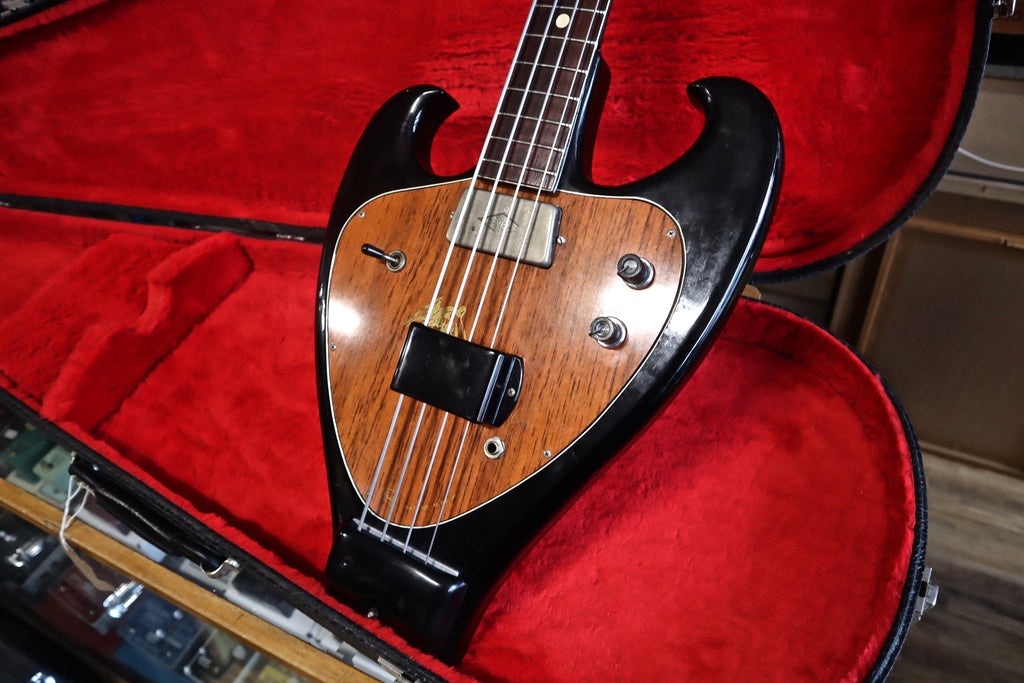 Wandre Etrurian Bass 1960's - Some Neck Guitars