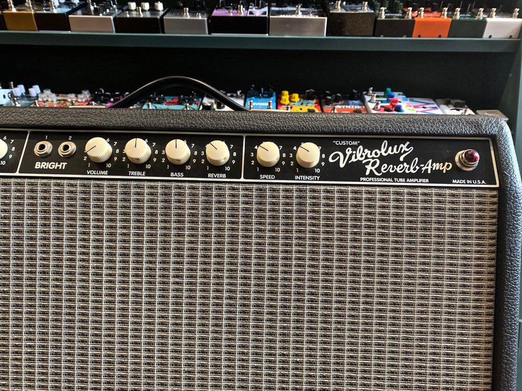 Fender Custom Vibrolux Reverb Combo - Some Neck Guitars