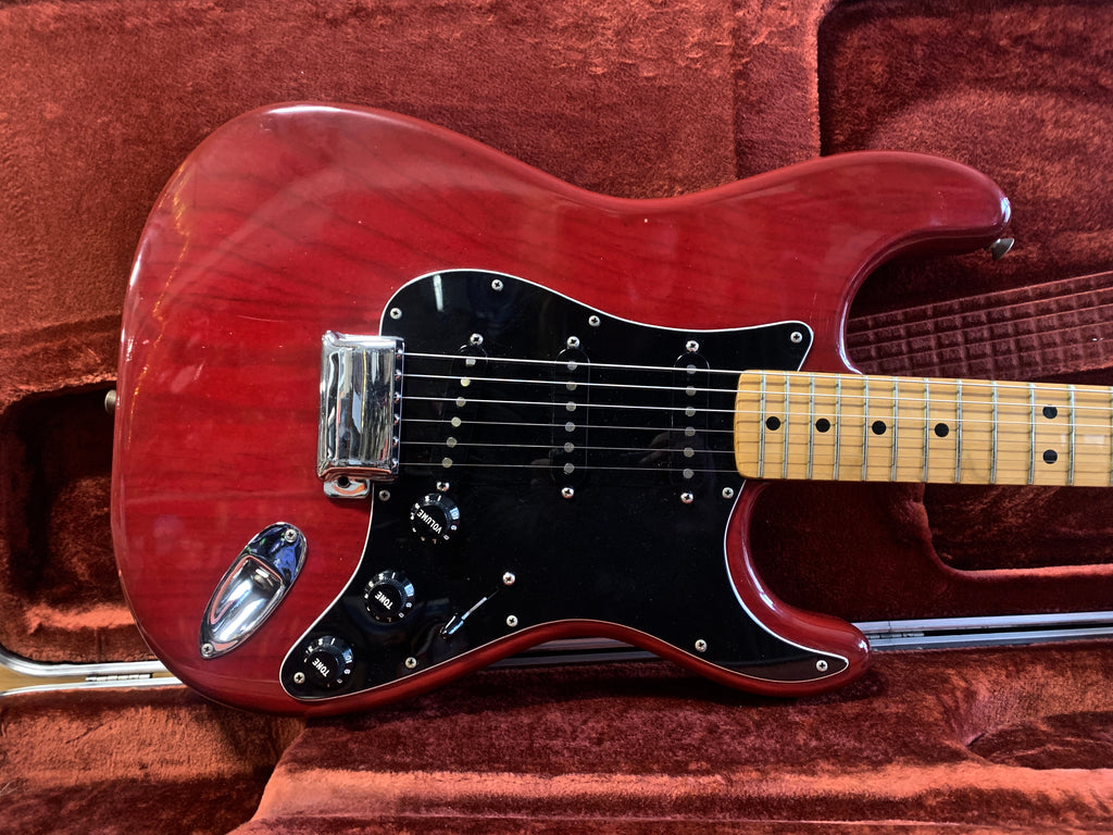 Fender Stratocaster Translucent Red 1979 - Some Neck Guitars
