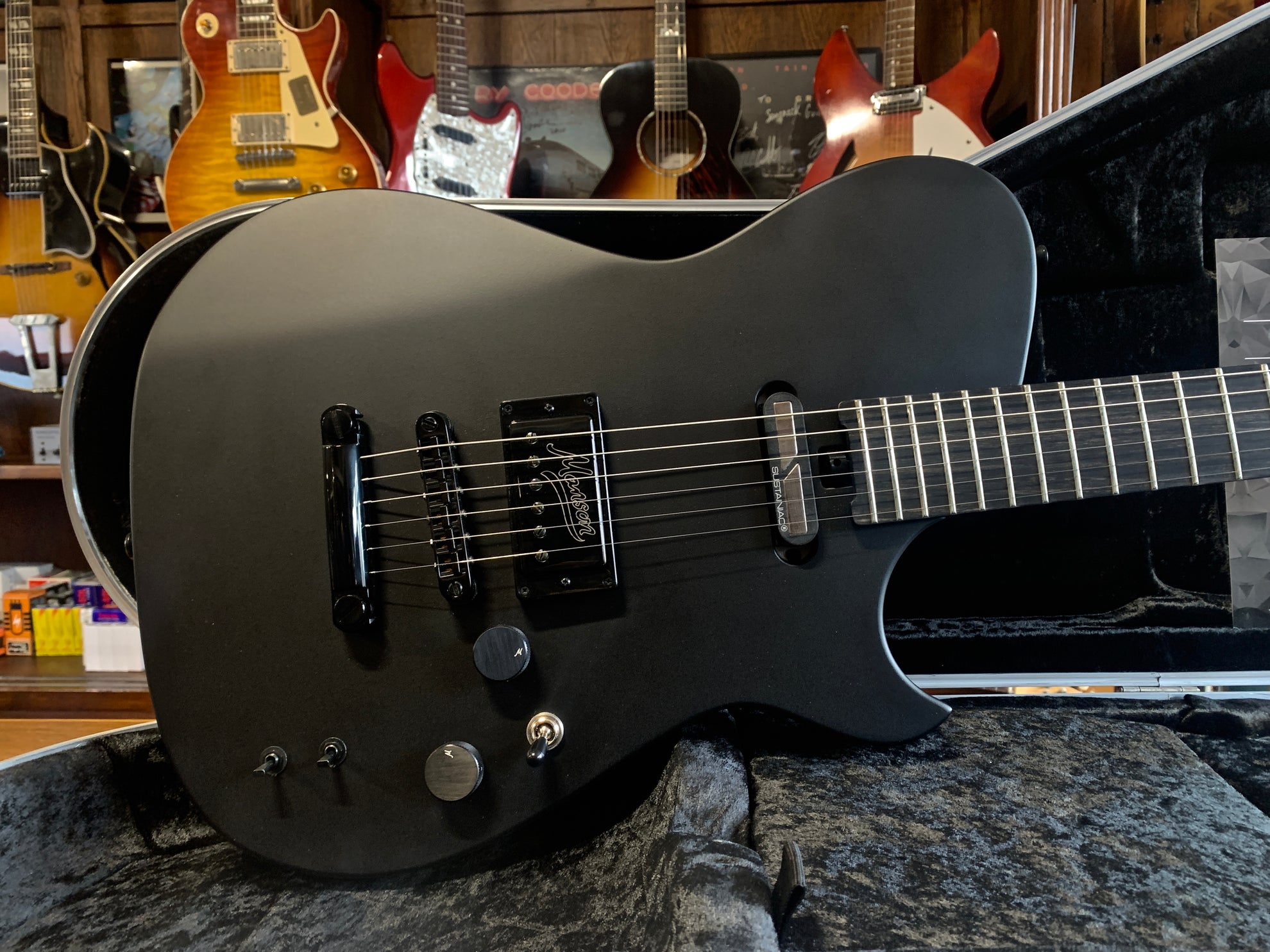 Manson MB KR-1 Matt Bellamy 2021 Limited Edition - Some Neck Guitars