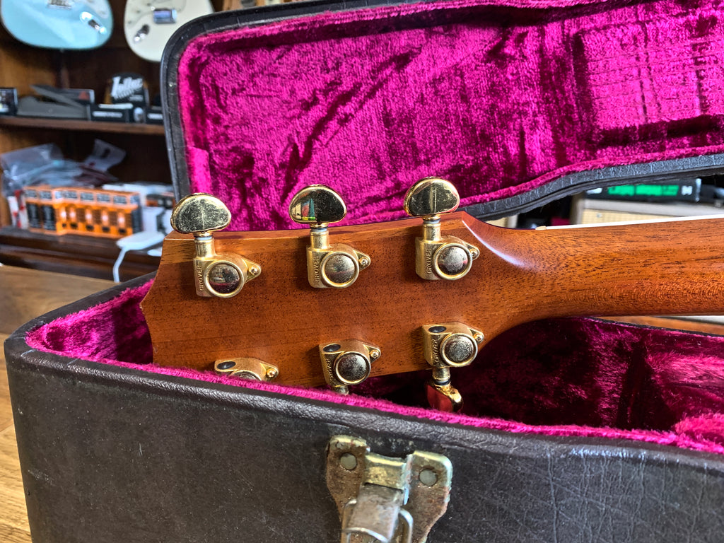 Taylor 615 1995 - Some Neck Guitars